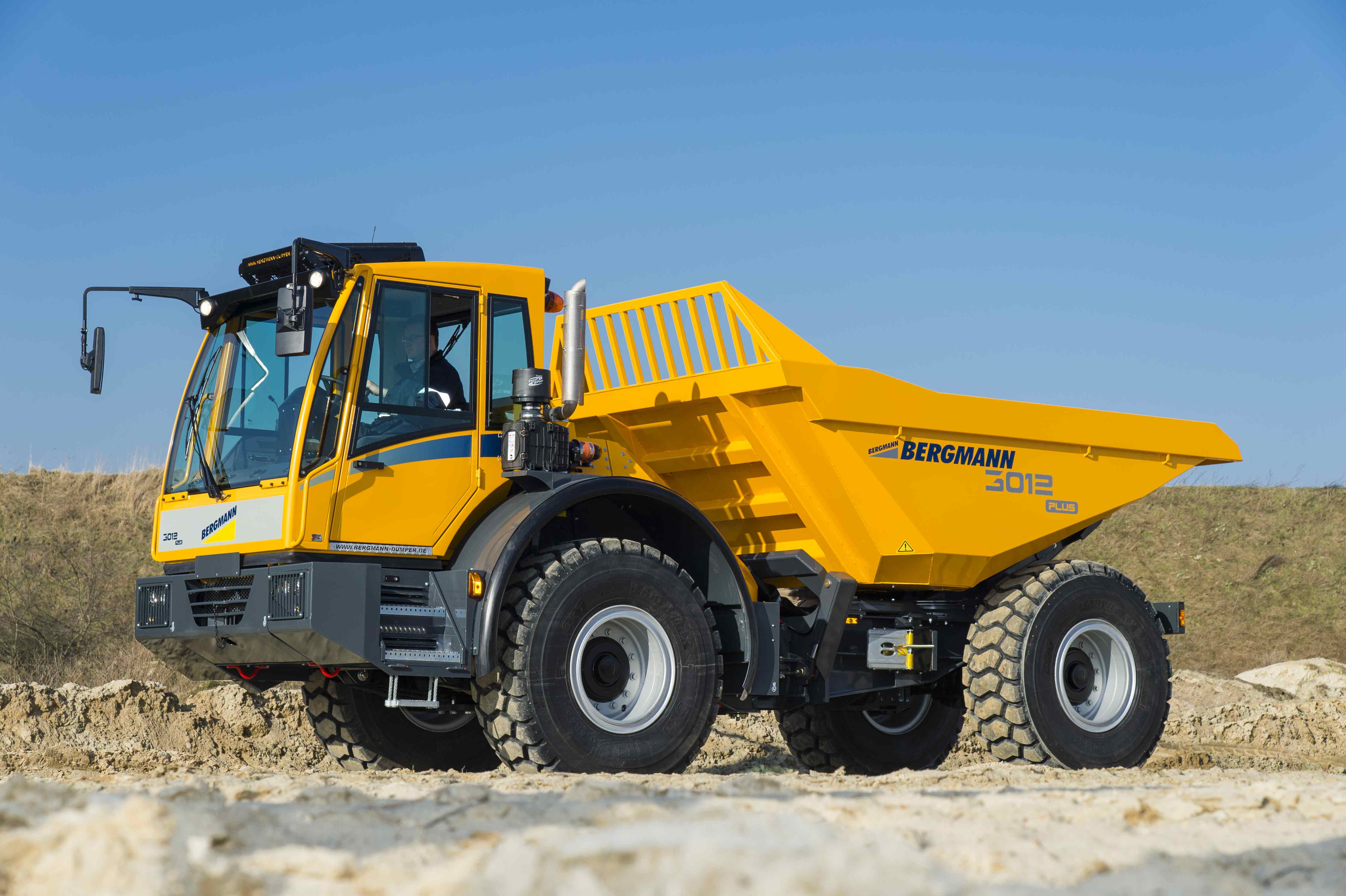 Ausa D1000 AP dumper | Tracked Dumper Hire