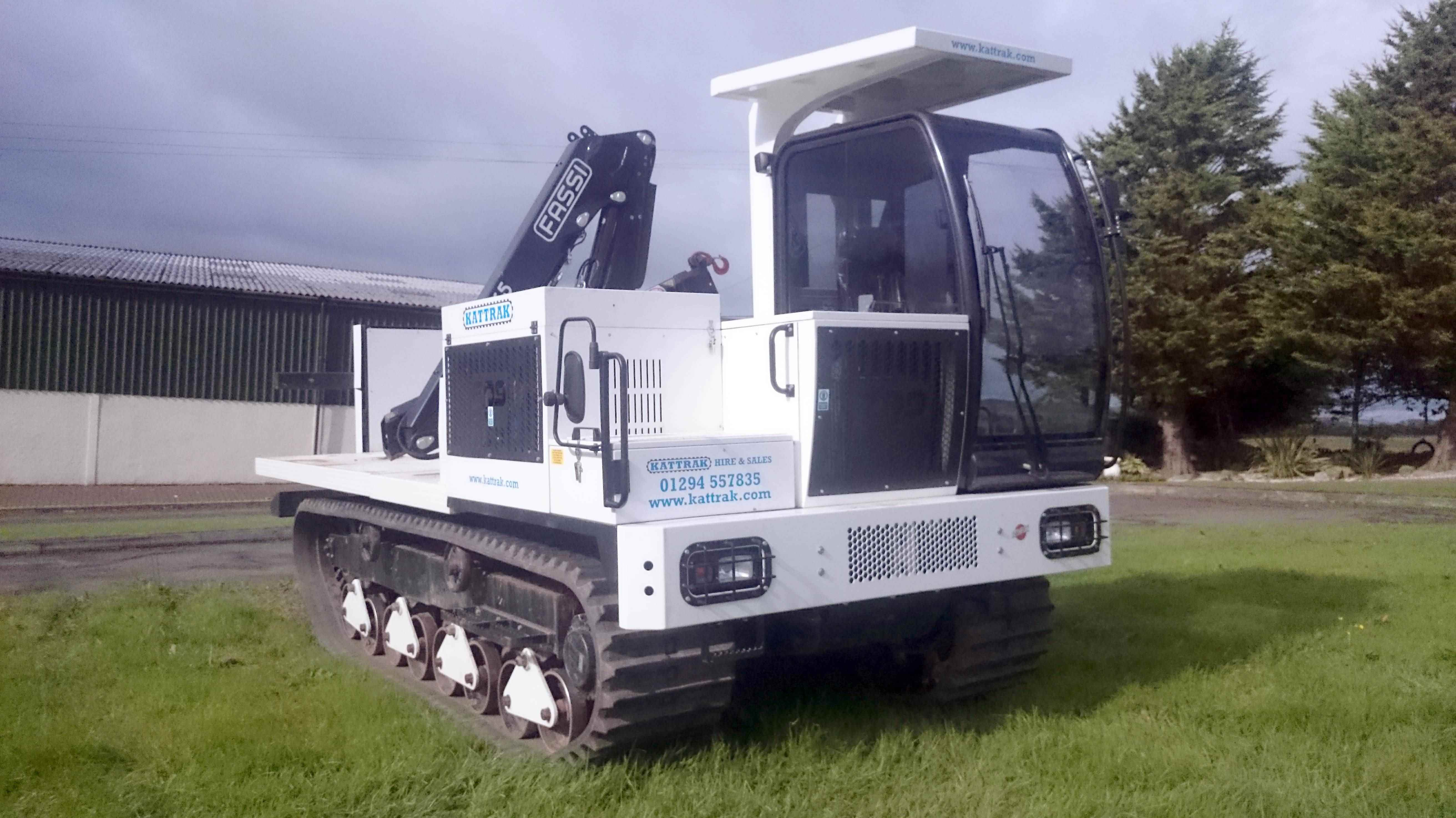 8T Tracked Flatbed with Hiab | Kattrak International Ltd